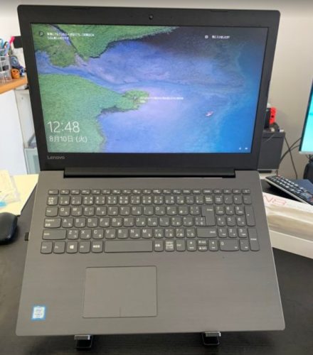 多彩な角度設定可能なN8 MULTIFUNCTION CREATIVE LAPTOP STANDレビュー | ケース研